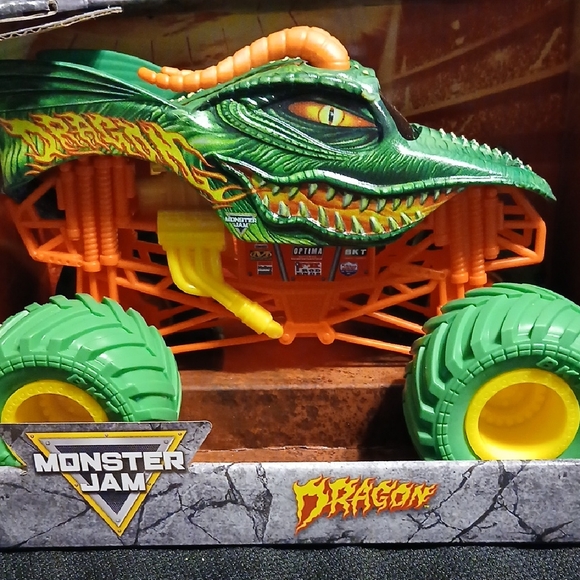 Monster Jam | Toys | Dragon Monster Jam Truck Green Tires And Yellow ...